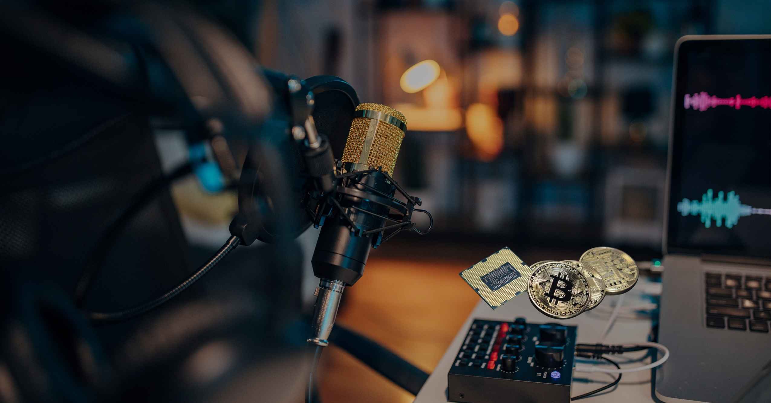 Top 15 Crypto Podcasts in 2025 (Must Follow)